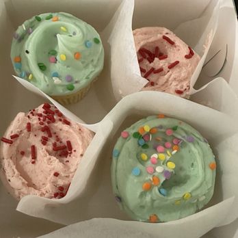 SUSIECAKES - LAUREL VILLAGE - Updated January 2026 - 288 Photos & 148 ...