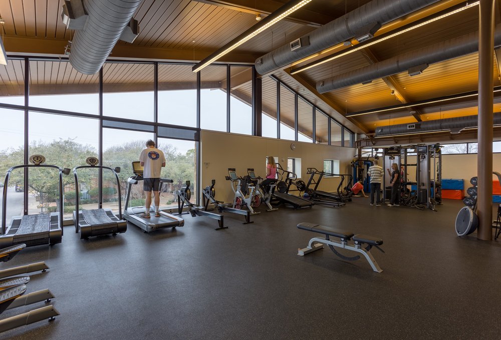 MOODY FAMILY YMCA - 20 Photos & 31 Reviews - Gyms - 6000 Preston Rd ...