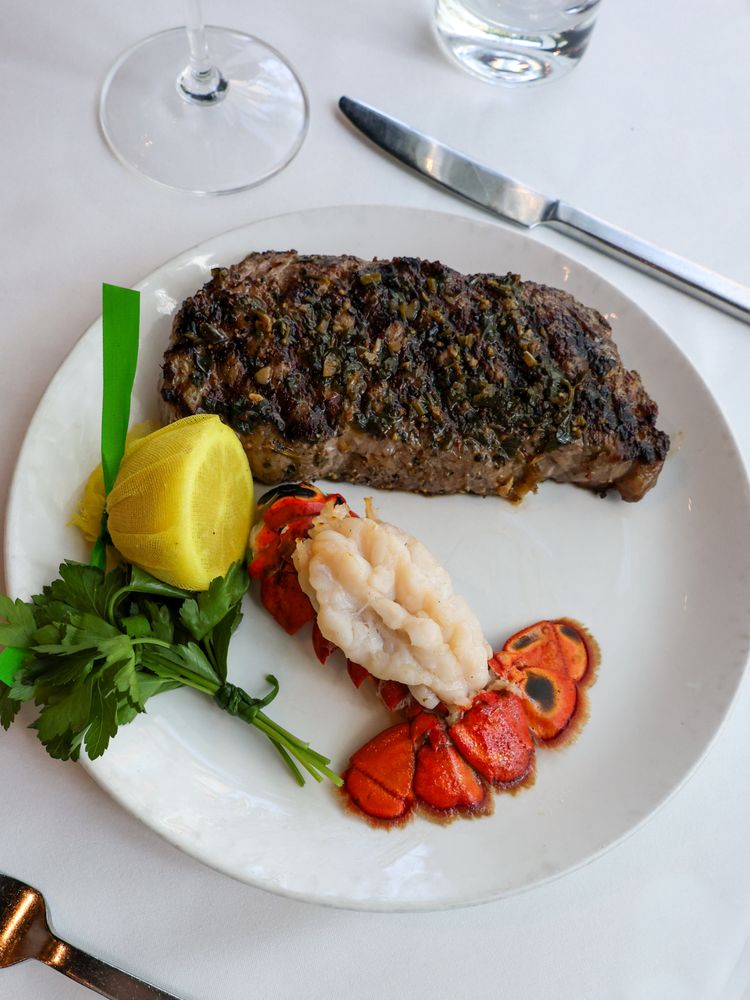 RED SOUTH BEACH - Updated January 2025 - 818 Photos & 772 Reviews - 801 ...