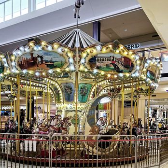 ORLAND SQUARE - Updated December 2025 - 103 Photos & 142 Reviews - 288 ...