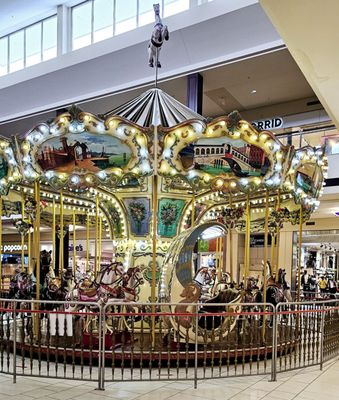 ORLAND SQUARE - Updated December 2025 - 103 Photos & 142 Reviews - 288 ...