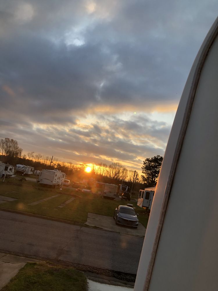 COOKS LAKE RV PARK & CAMPGROUND - Updated January 2026 - 21 Photos ...