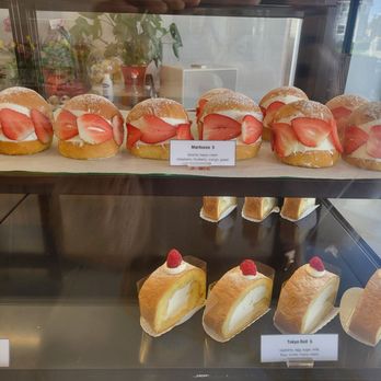 BAG OF CAKES - Updated August 2024 - 1181 Photos & 419 Reviews - 1964 N ...