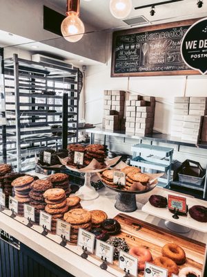 URBAN COOKIES BAKESHOP - PHOENIX - Updated June 2025 - 1177 Photos ...