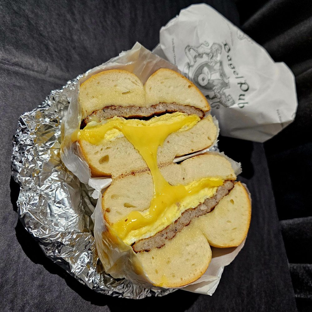 BAGEL PUB - Updated February 2025 - 37 Photos & 21 Reviews - 1385 ...
