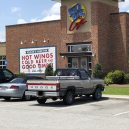 WILD WING CAFE - Updated January 2026 - 133 Photos & 212 Reviews - 417 ...