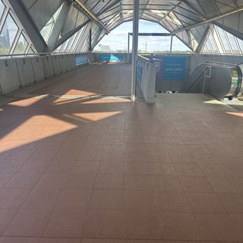 TYSONS CORNER METRO STATION - Updated December 2025 - 95 Photos & 27 ...