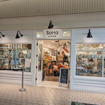 SOHA LIVING - HONOLULU - Updated December 2025 - 25 Photos - 226 Lewers ...