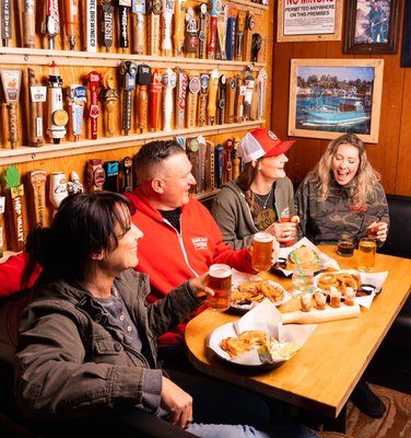 BARGE INN TAVERN - Updated May 2025 - 289 Photos & 84 Reviews - 358 SW ...