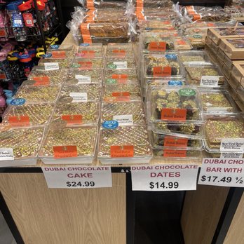 NUTS FACTORY - Updated December 2025 - 57 Photos & 40 Reviews - 62-66 ...