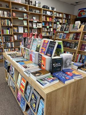 LIFT BRIDGE BOOK SHOP - Updated October 2025 - 37 Photos & 18 Reviews ...