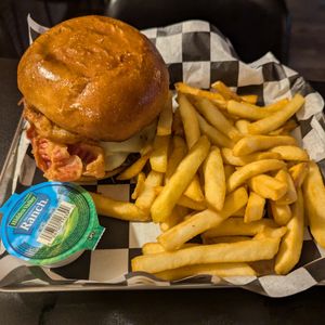 BLUE DILLO - Updated July 2025 - 302 S Stephenson Ave, Iron Mountain ...