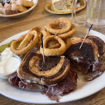 BUTTERCUP PANTRY RESTAURANT - Updated July 2025 - 508 Photos & 583 ...