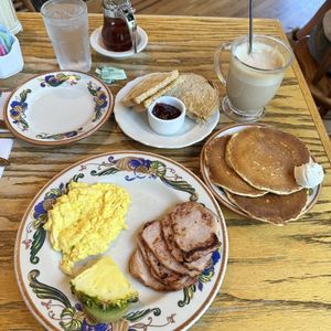 THE OAK TABLE CAFE - 631 Photos & 823 Reviews - 292 W Bell St, Sequim ...