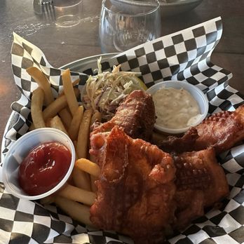 PIER PLACE - Updated June 2025 - 132 Photos & 76 Reviews - 790 Port Rd ...