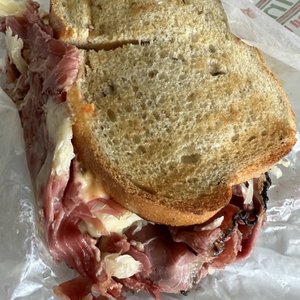 MAGIC SUBS AND GYROS - Updated June 2024 - 17 Photos & 17 Reviews - 540 ...