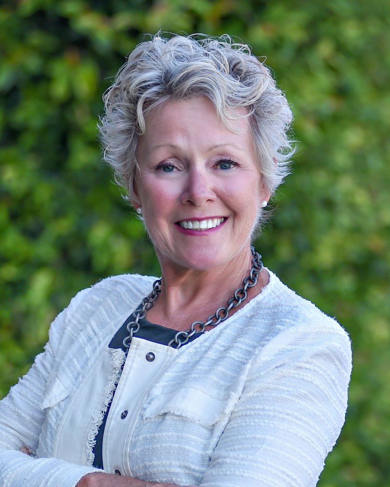 CARLA CARLSON - REMAX GOLD - Contact Agent - 4359 Town Center Blvd, El ...