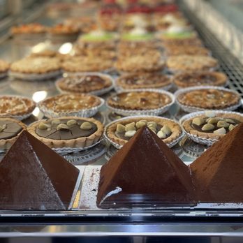 TINY PYRAMID - 2934 Photos & 433 Reviews - 560 N Nimitz Hwy, Honolulu ...