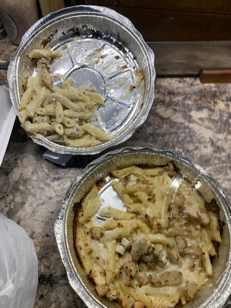 VARSITY PIZZA - 31 Photos & 107 Reviews - 32619 Mountain Hwy E ...