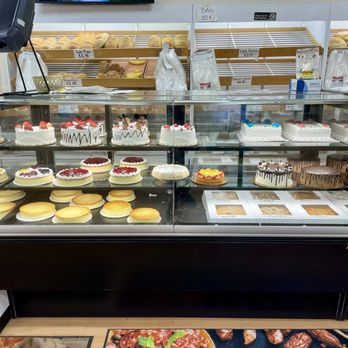 CHAVES BAKERY - Updated December 2025 - 46 Photos & 25 Reviews - 1365 ...