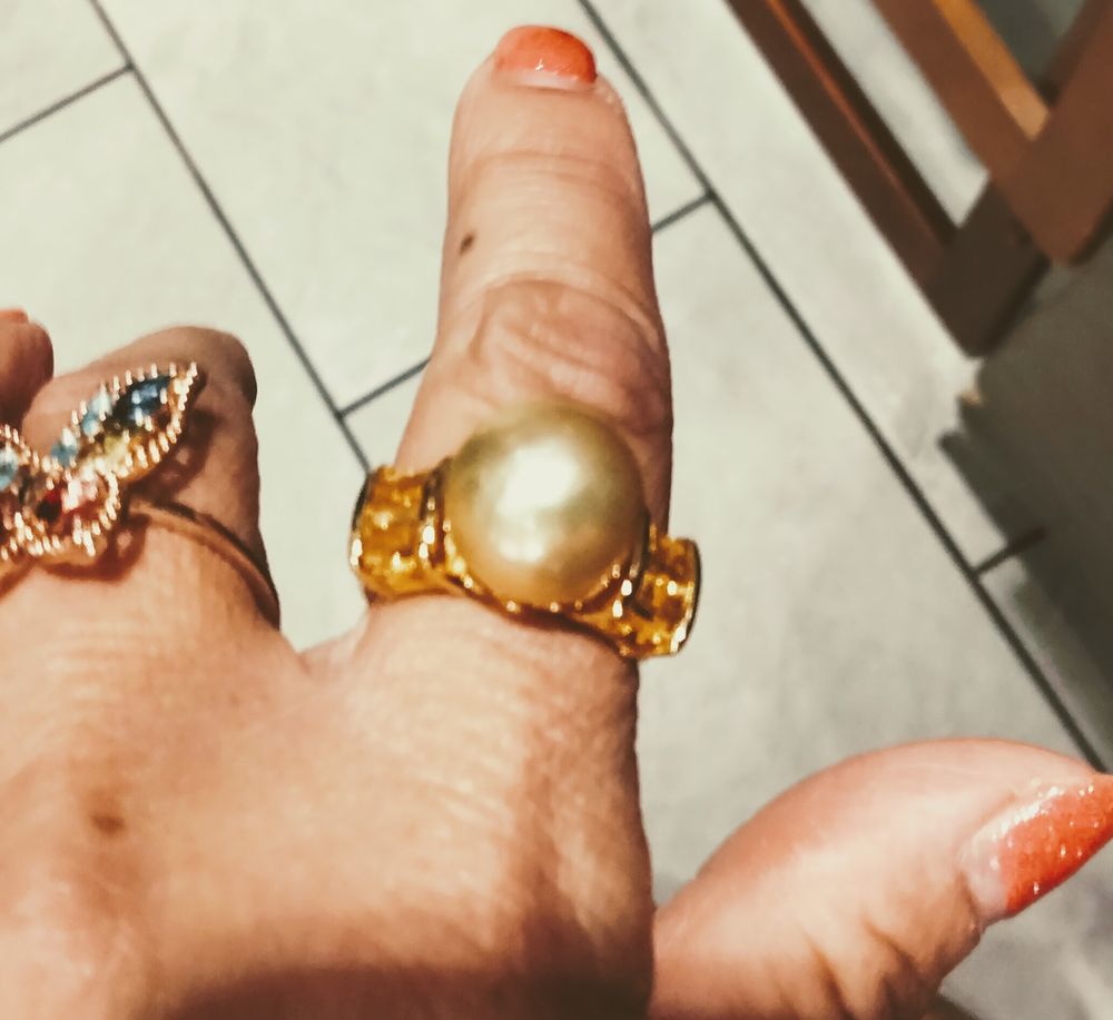 The Green Goose Consignment Gallery, Webster Groves | Roadtrippers