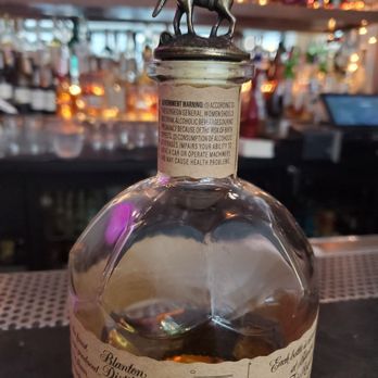 BIS ON MAIN - Updated October 2025 - 449 Photos & 580 Reviews - 10213 ...