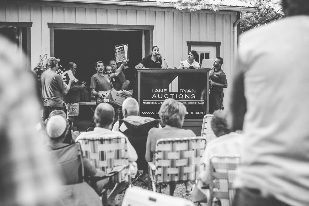 LANE RYAN AUCTIONS - Updated December 2025 - 14 Photos - 3915 Union ...