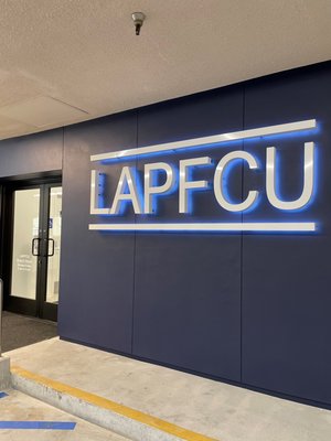 LOS ANGELES POLICE FEDERAL CREDIT UNION - VAN NUYS BRANCH - Updated ...