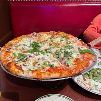 REGINA PIZZA - Updated May 2024 - 305 Photos & 369 Reviews - 44 Station ...