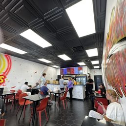 FLUFFIES HOT CHICKEN - HACKENSACK - Updated December 2025 - 327 Photos ...