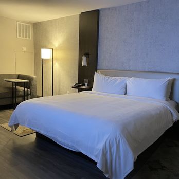 MARRIOTT RIVERSIDE AT THE CONVENTION CENTER - Updated November 2024 ...