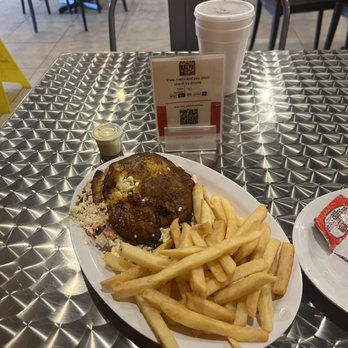 MAXI AREPA - Updated January 2025 - 306 Photos & 215 Reviews - 11386 ...