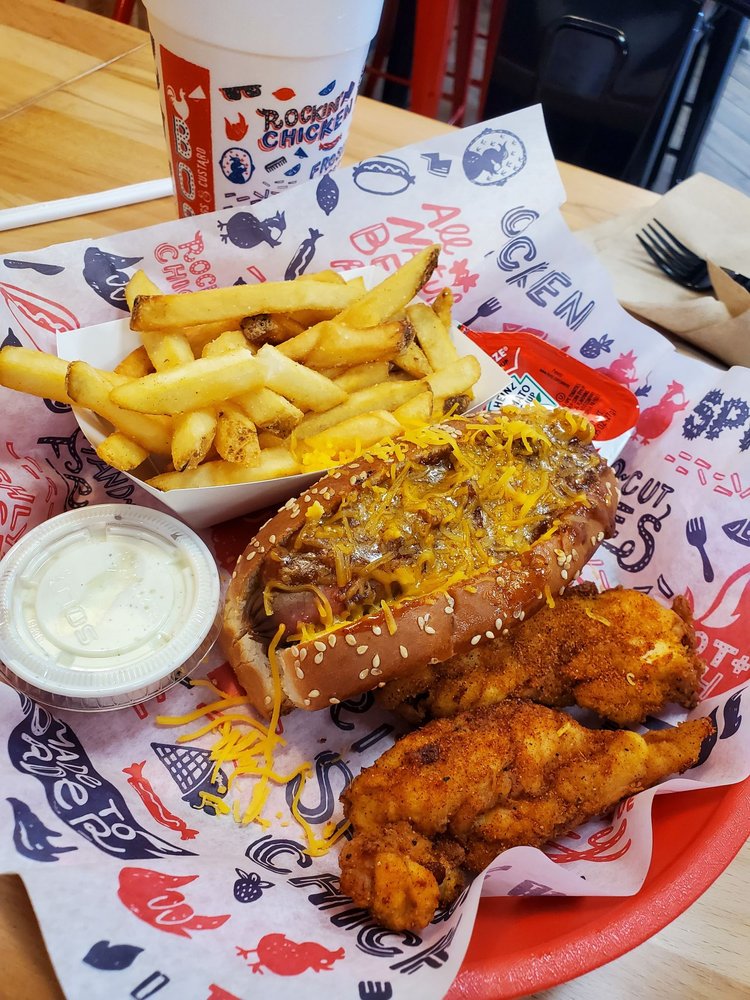 BOSS TENDERS, DOGS & CUSTARD - Updated May 2025 - 1840 Lee Trevino, El ...