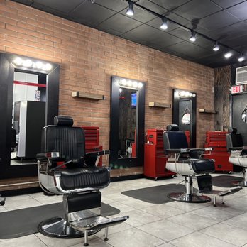 DAPPER CUTS - Updated October 2025 - 13 Reviews - 2267 Main St, Fort ...