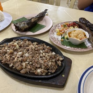 ALING LUCING SISIG - 54 Photos & 19 Reviews - Glaciano Valdez St ...