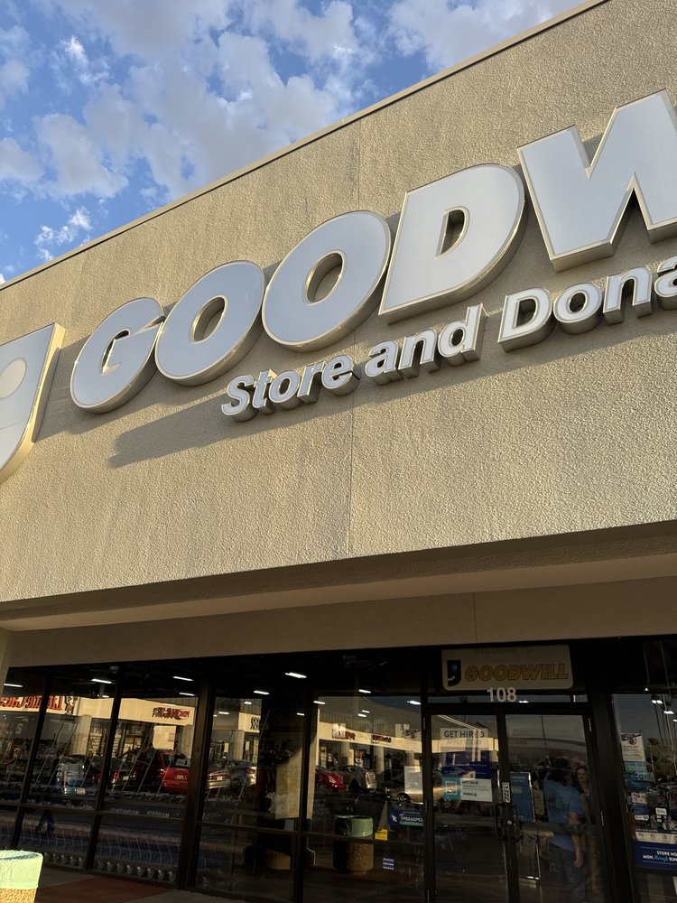 GOODWILL - Updated December 2025 - 25 Photos & 37 Reviews - 1625 W ...
