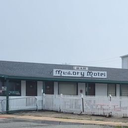 MEMORY MOTEL - Updated December 2025 - 28 Photos & 55 Reviews - 692 ...
