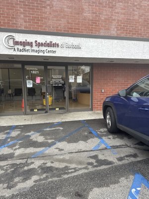 IMAGING SPECIALISTS - BURBANK - Updated January 2026 - 13 Photos & 121 ...