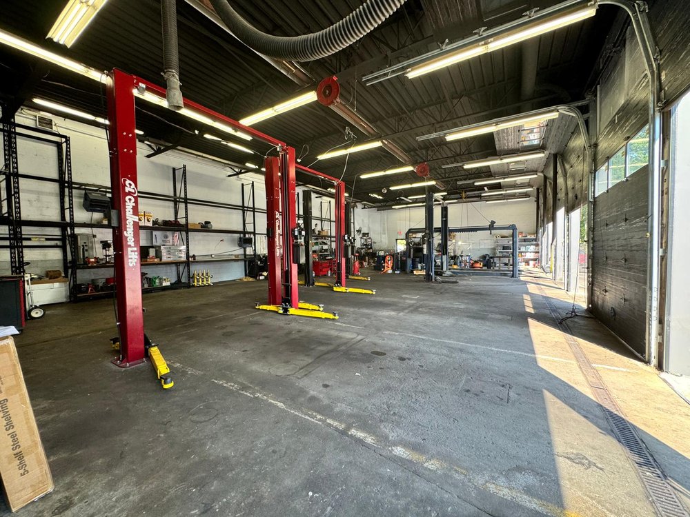 RECO AUTO GARAGE - Updated October 2025 - 16 Photos - 2532 Main St ...