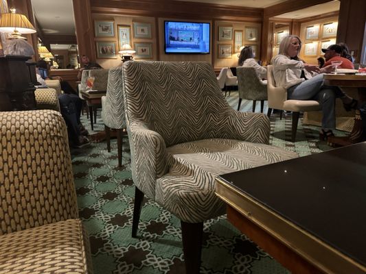 THE GIBSON LOUNGE - Updated October 2025 - 20 Photos & 19 Reviews - 555 ...