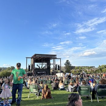 HAYDEN HOMES AMPHITHEATER - Updated August 2024 - 72 Photos & 72 Reviews - 344 SW Shevlin Hixon ...