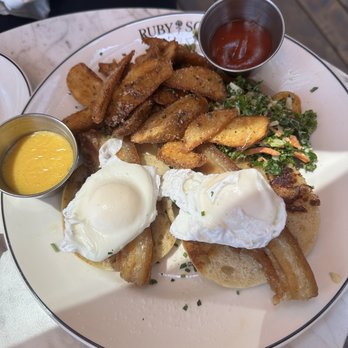 LIBERTY SOHO - Updated January 2025 - 29 Photos & 20 Reviews - 139 E ...