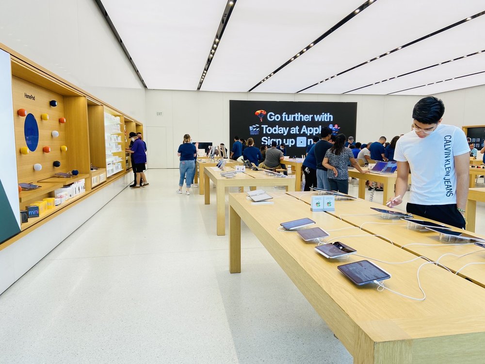 APPLE - MEMORIAL CITY - Updated December 2025 - 68 Photos & 245 Reviews ...