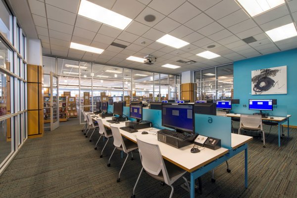 SPRINGVILLE PUBLIC LIBRARY - Updated July 2025 - 13 Photos - 45 S Main ...