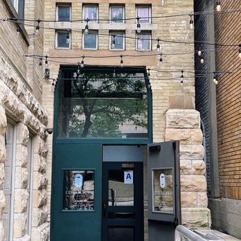 DISCOURSE COFFEE - DOWNTOWN - Updated October 2024 - 108 Photos & 47 ...