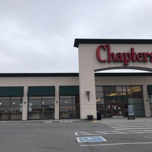 CHAPTERS - Updated December 2025 - 28 Photos - 17440 Yonge Street ...