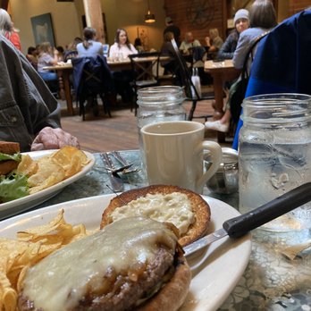 CALICO CUPBOARD CAFE AND BAKERY - MOUNT VERNON - Updated August 2024 ...