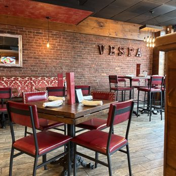 VESPA ITALIAN KITCHEN & BAR - Updated May 2025 - 1389 Photos & 696 ...