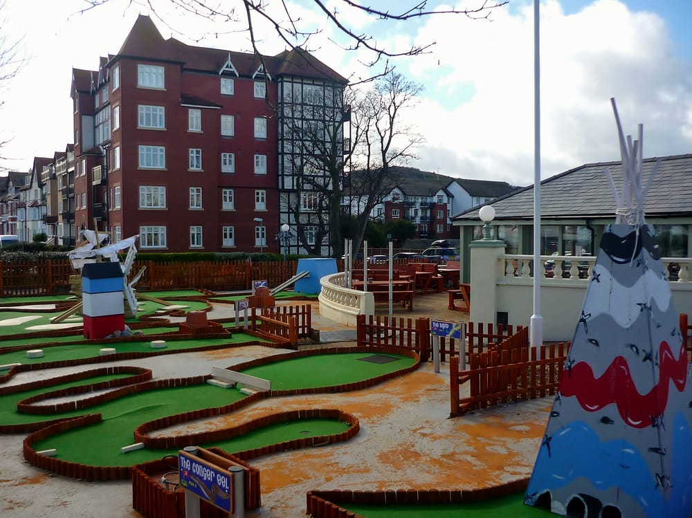 RHOS FYNACH MINI GOLF - Updated August 2024 - Rhos Promenade, Rhos on ...