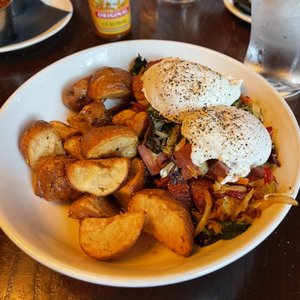 MCMENAMINS TAVERN ON THE SQUARE - 294 Photos & 411 Reviews - 9815 NE ...